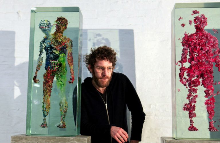 ≡ 3D Collaged Figures Encased In Glass By Dustin Yellin Brain Berries
