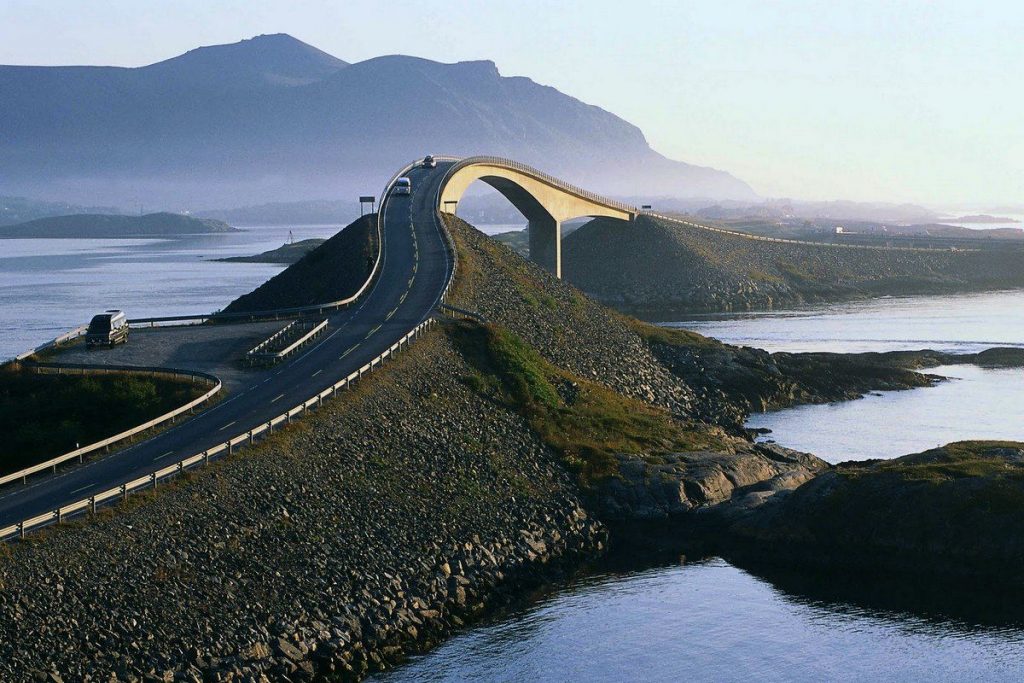 ≡ The World’s Most Unique Bridges Brain Berries