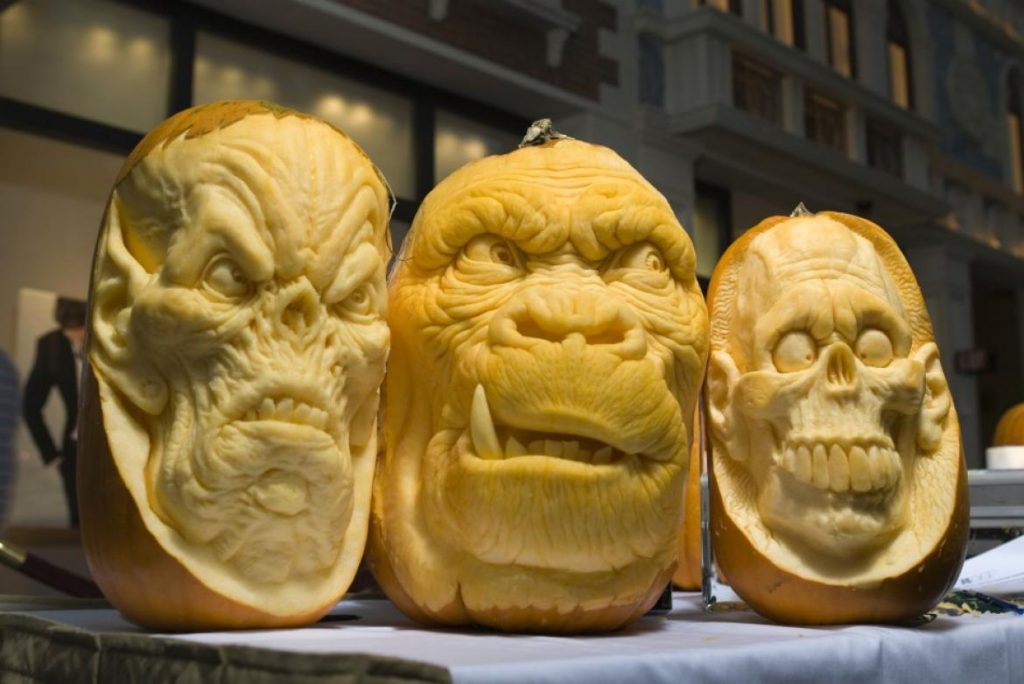 Mindblowing Halloween Pumpkin Carvings