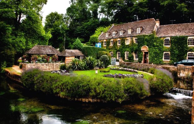 ≡ Tiny but Shiny: The Most Charming Small Towns around the World You’ll ...