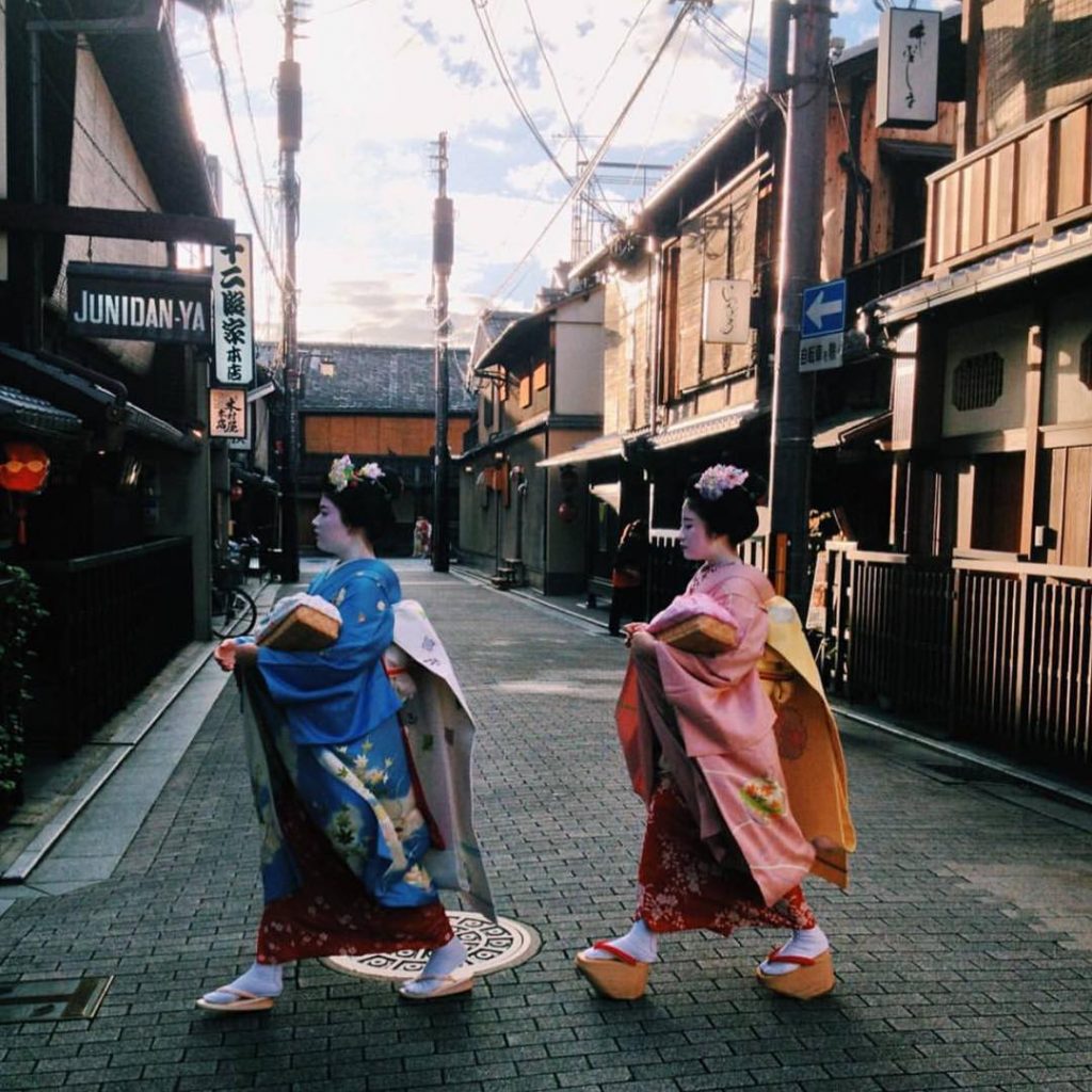 12 Japanese Instagram Accounts to Follow