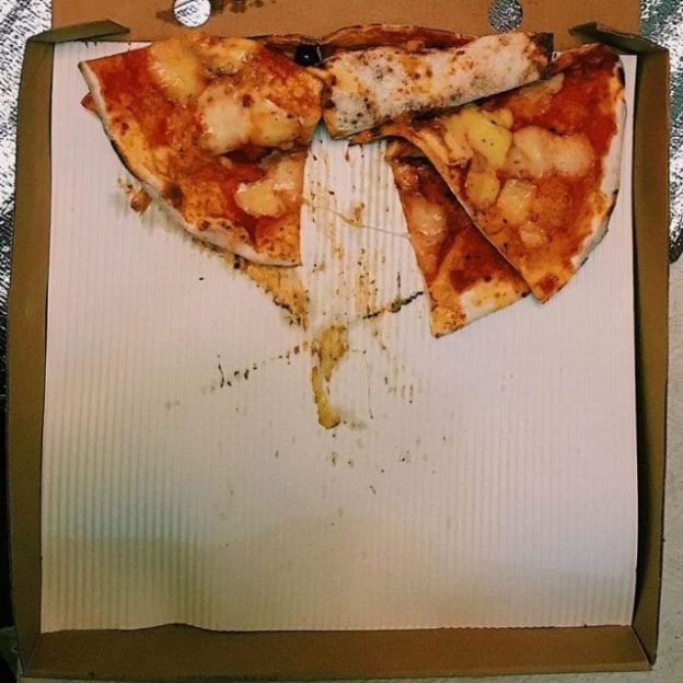 ≡ 16 Heartbreaking Pizza Fails Brain Berries