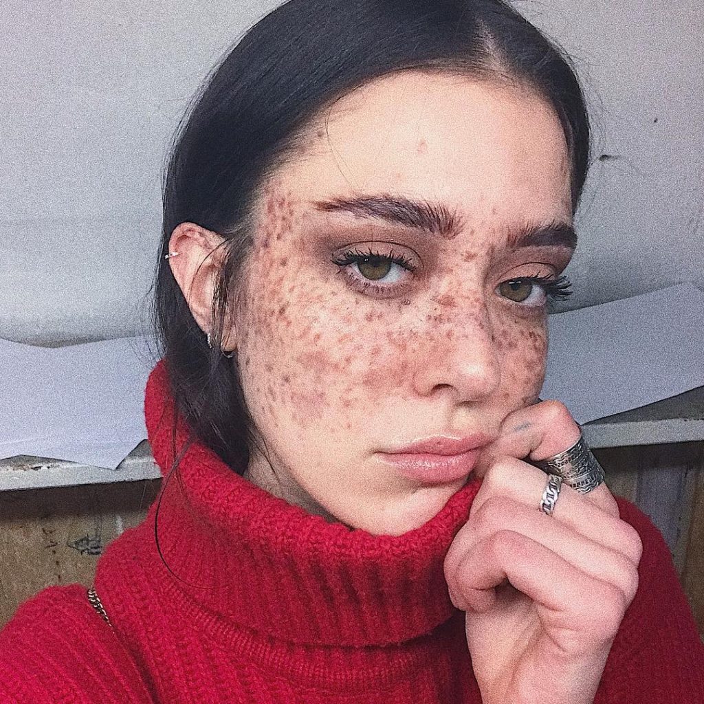 10 Unique People Who Will Hypnotize You With Their Appearance