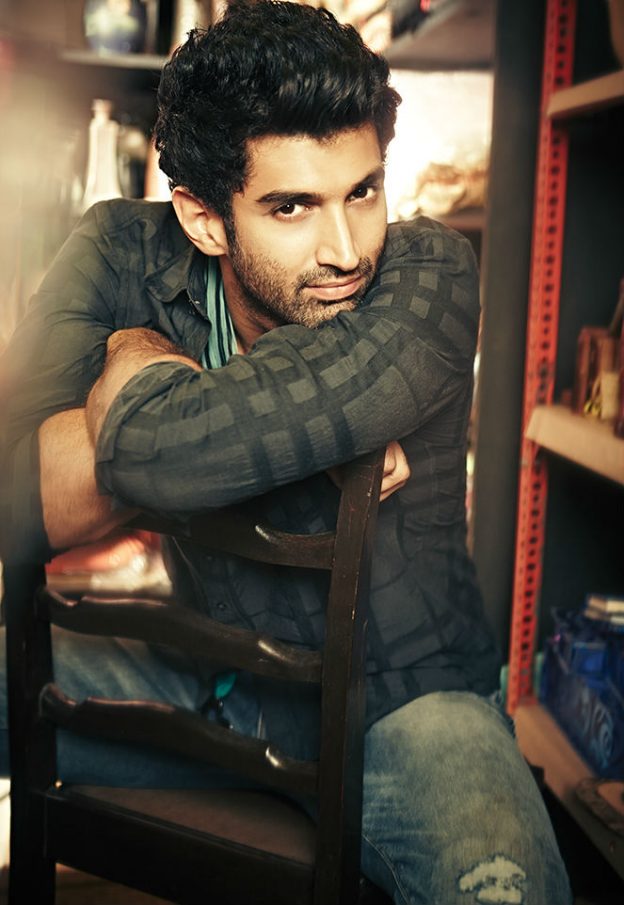 ≡ Top 9 Most Popular Bollywood Actors Brain Berries