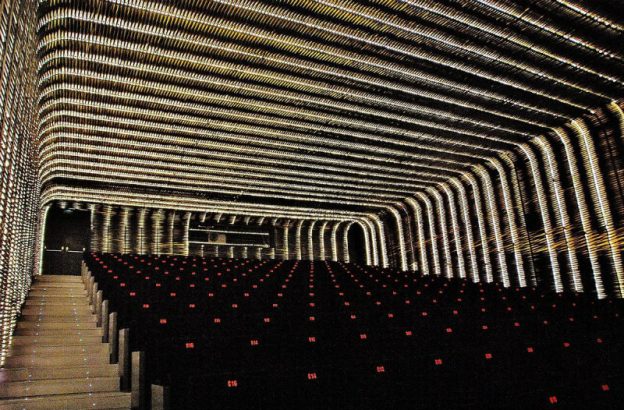 ≡ 15 Most Stunning Movie Theaters Around The World Brain Berries