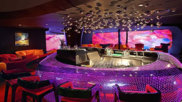 ≡ 15 Most Stunning Movie Theaters Around The World Brain Berries
