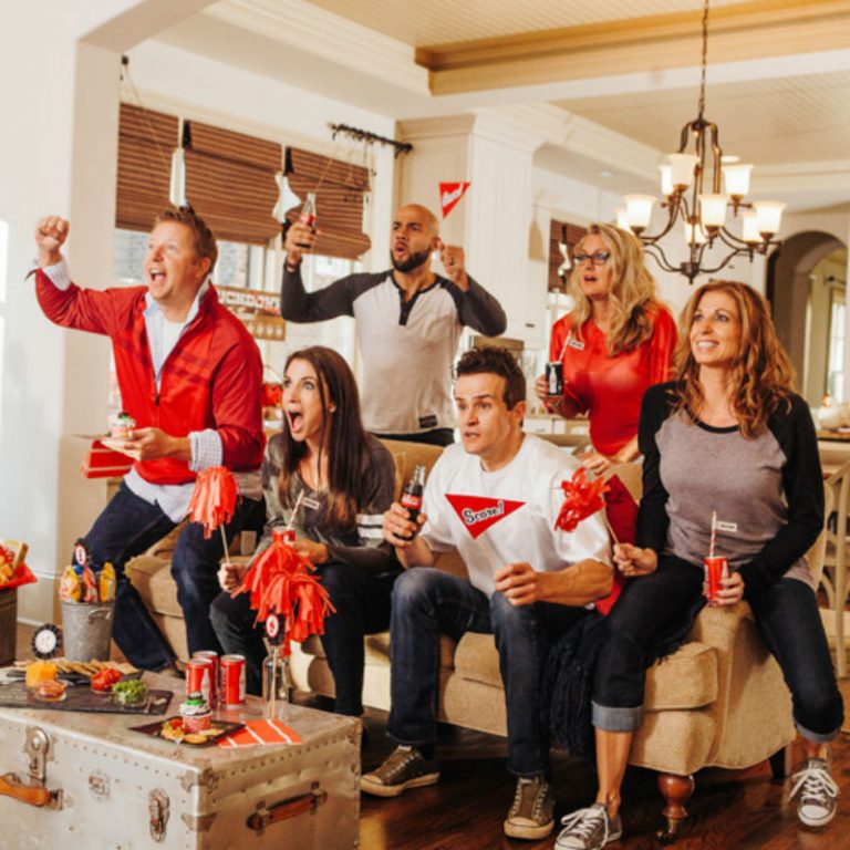 Ten Signs a Girl is Checking You Out