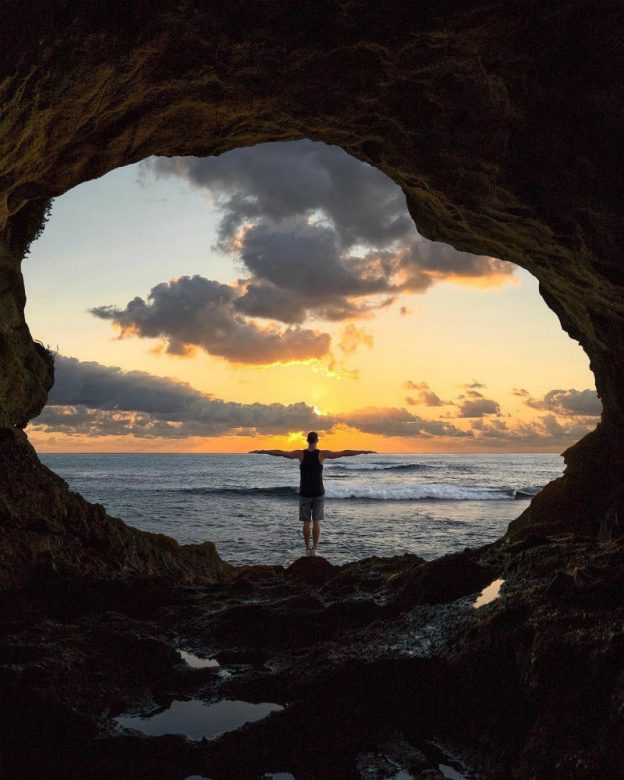 Kyle Huber Has More Original Vacation Photos Than You Do