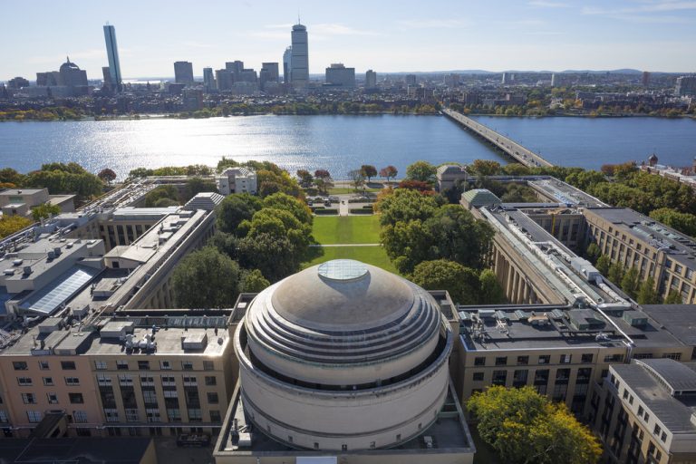 ≡ 7 Richest Universities in the World Brain Berries