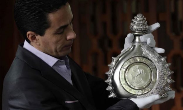 ≡ Top 9 Rarest and Most Valuable Items In The World Brain Berries