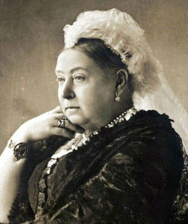 7 Of The Most Famous Queens In History