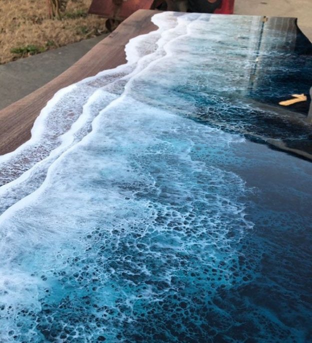 ≡ This Ocean Wave Resin Table Is The Thing You Need In Your Life Brain ...