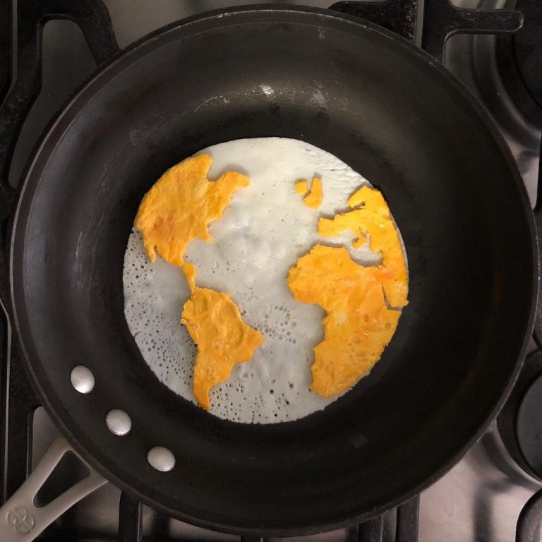 ≡ Guy Turns Fried Eggs into Works of Art And Here's How It Looks! Brain ...