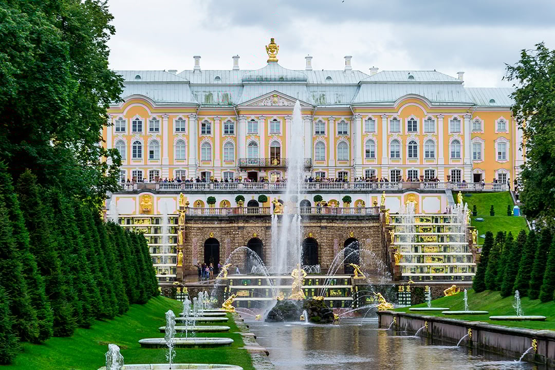 ≡ 7 Most Beautiful Royal Palaces In The World Brain Berries