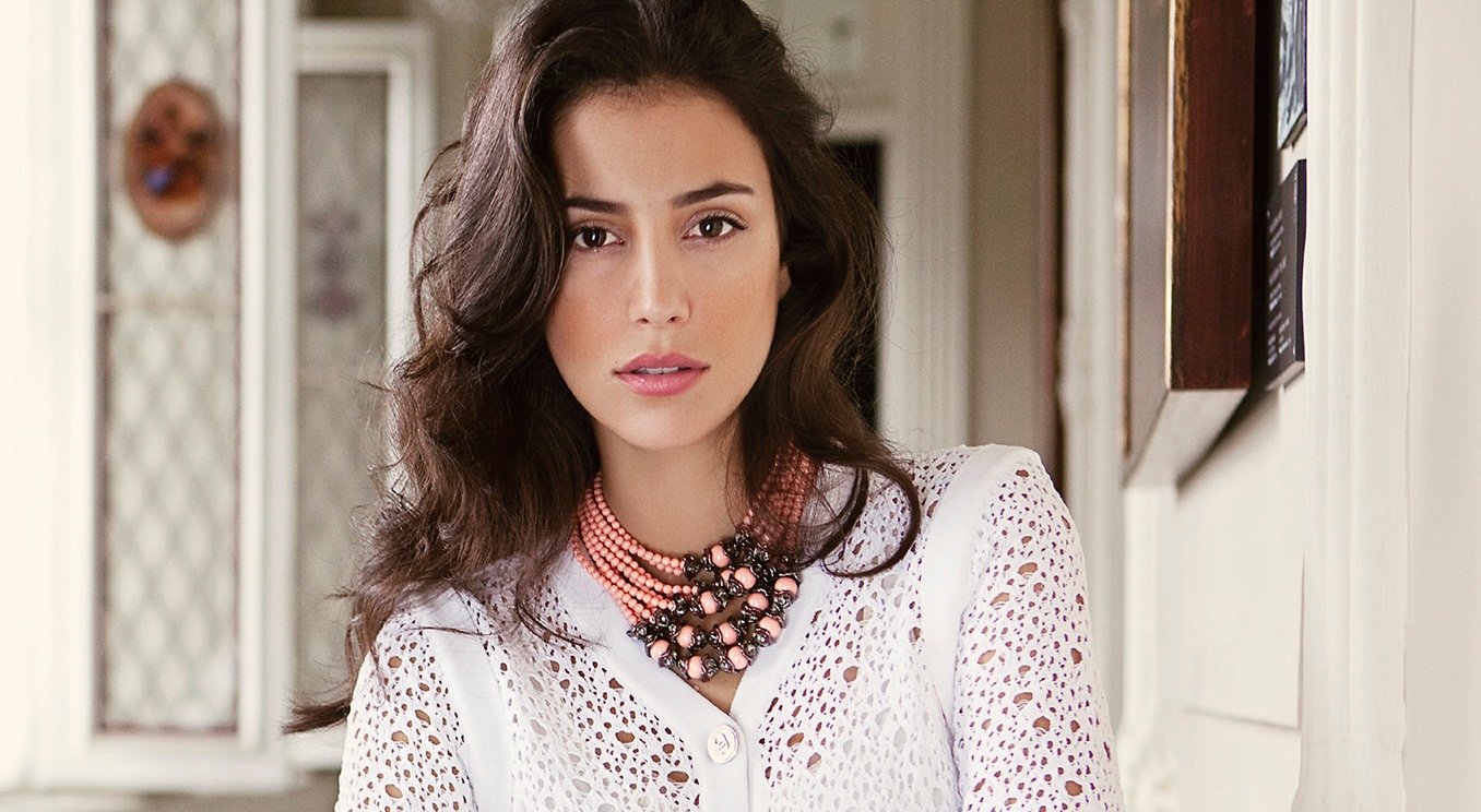 ≡ 15 Most Beautiful Royal Women in the World Brain Berries