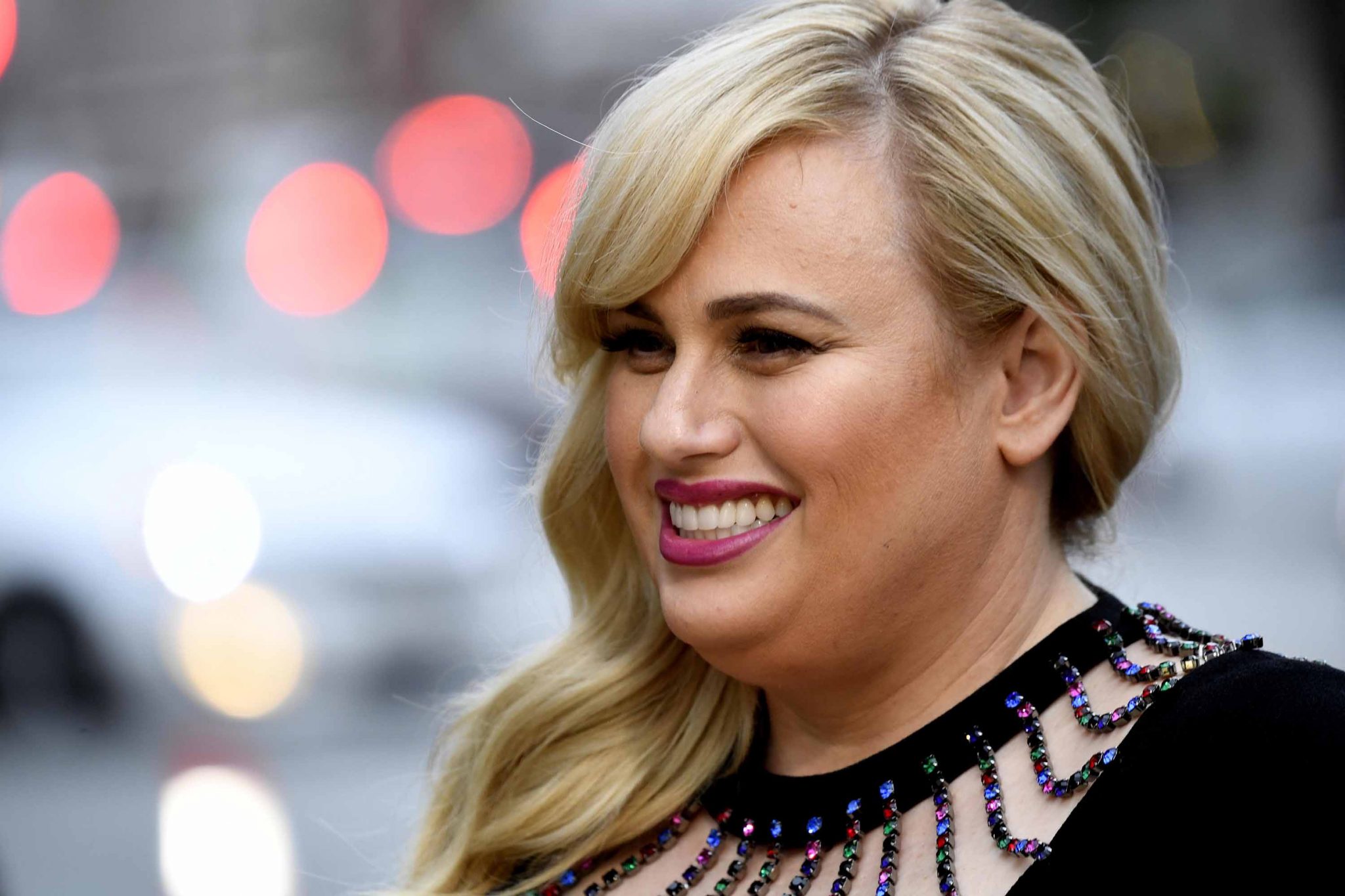 ≡ 10 Most Stunning Plus-Size Hollywood Stars Brain Berries