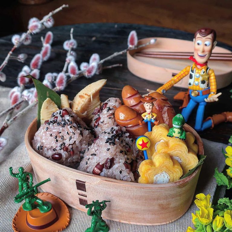 Japanese Mom Turns Boring Food Into Real Edible Art!