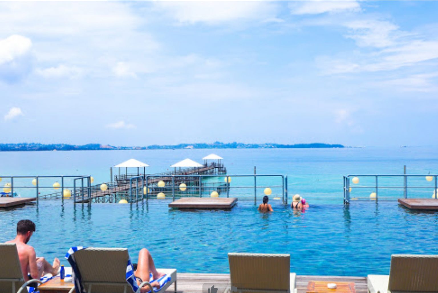 ≡ Staycation Yuk! Inilah 7 Hotel dengan Infinity Pool Keren di ...