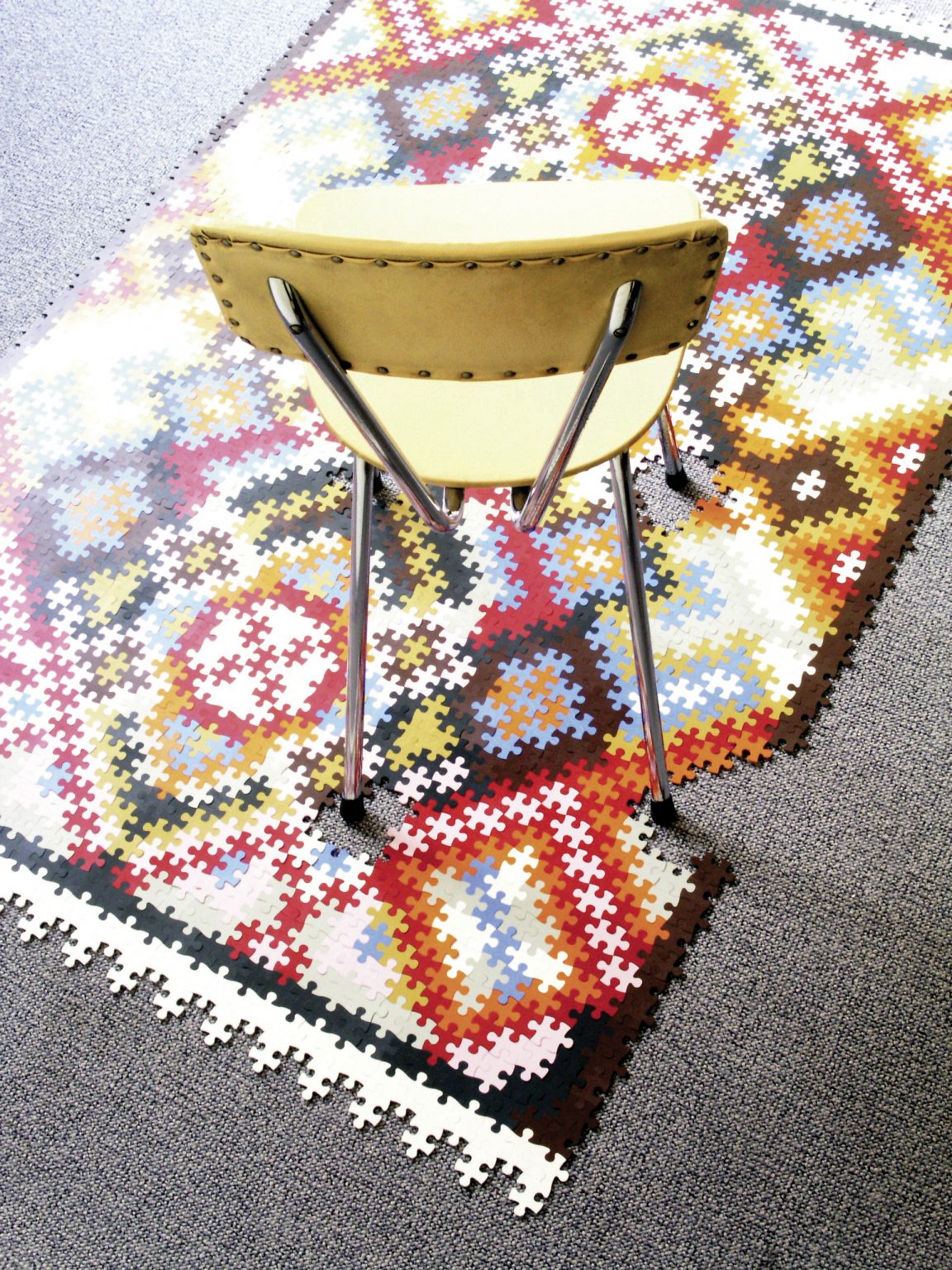 ≡ World's Most Unusual Designer Carpets Brain Berries