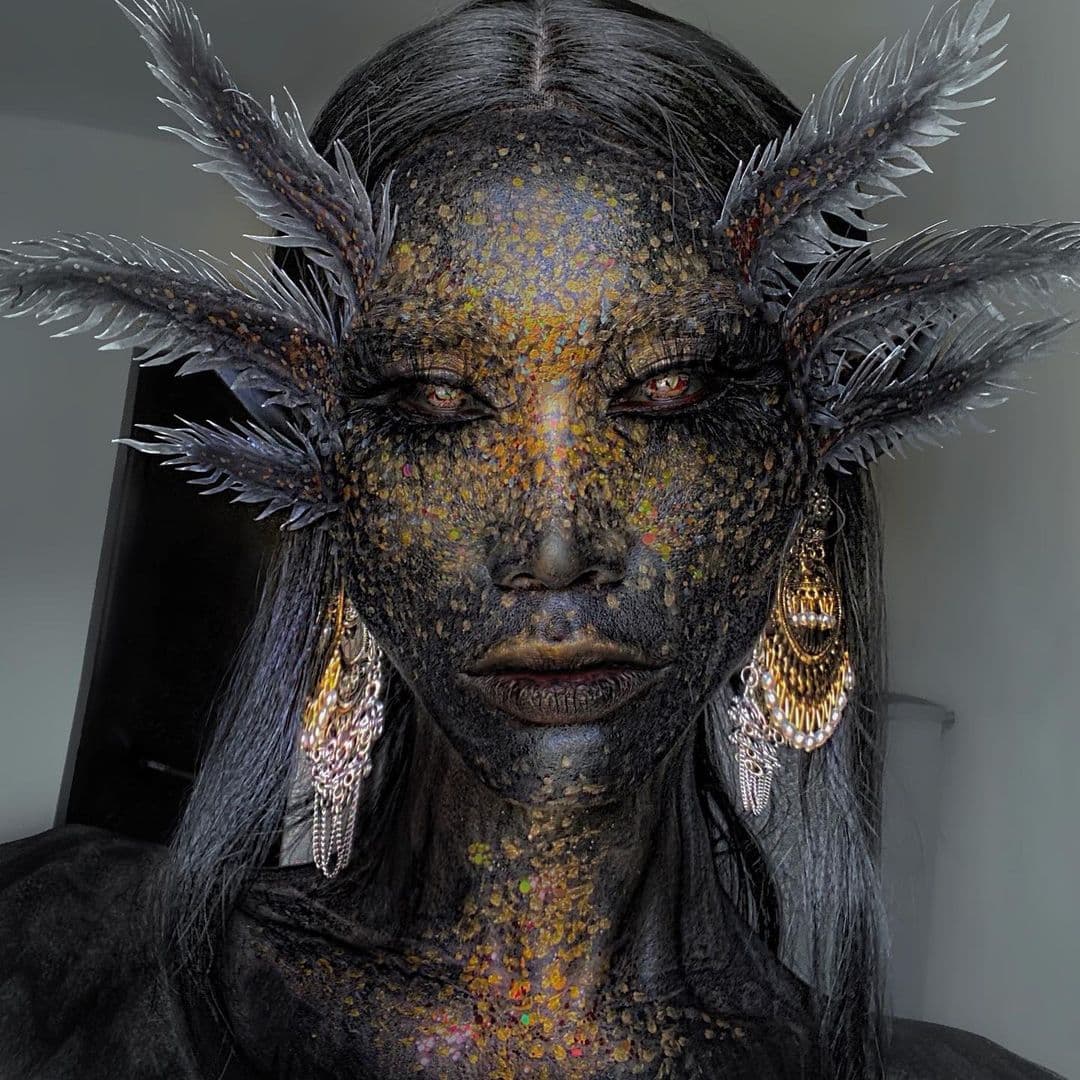 ≡ Fantastical Makeup Looks That Are A Mix Of Beauty And Creepiness ...
