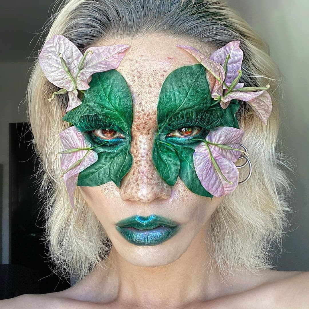 ≡ Fantastical Makeup Looks That Are A Mix Of Beauty And Creepiness ...