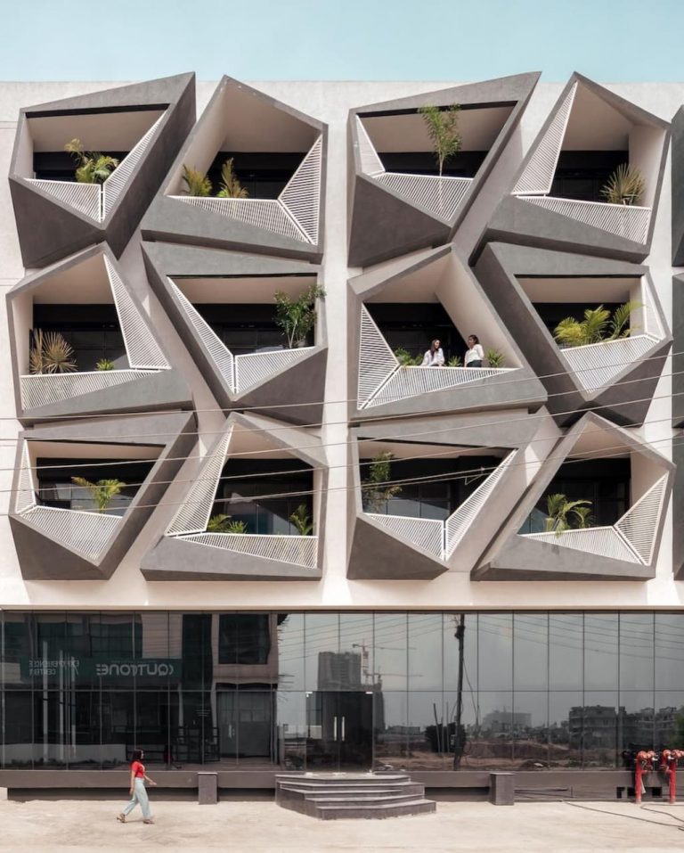 12 Truly Mind Blowing Examples Of Architecture Projects