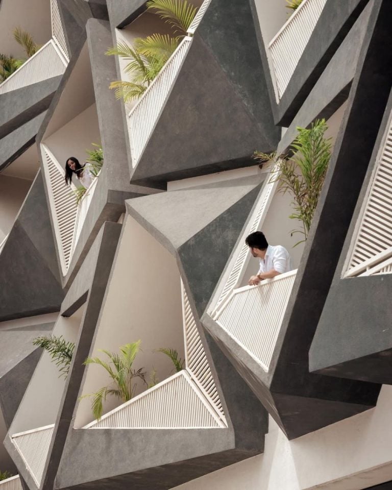 12 Truly Mind Blowing Examples Of Architecture Projects