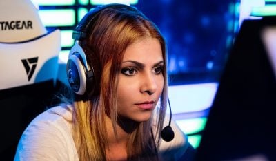 ≡ Top 10 Highest-Earning Female Pro Gamers Brain Berries