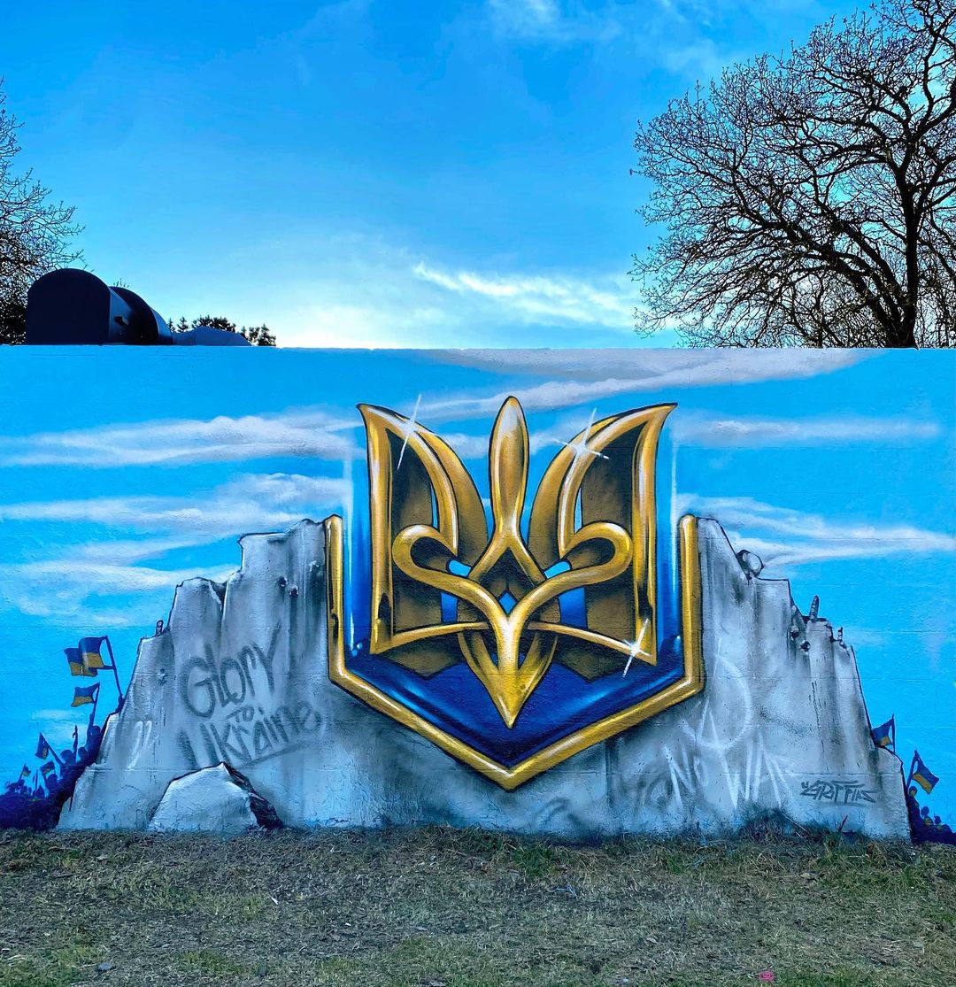 ≡ Stunning Street Art Murals in Support of Ukraine Brain Berries