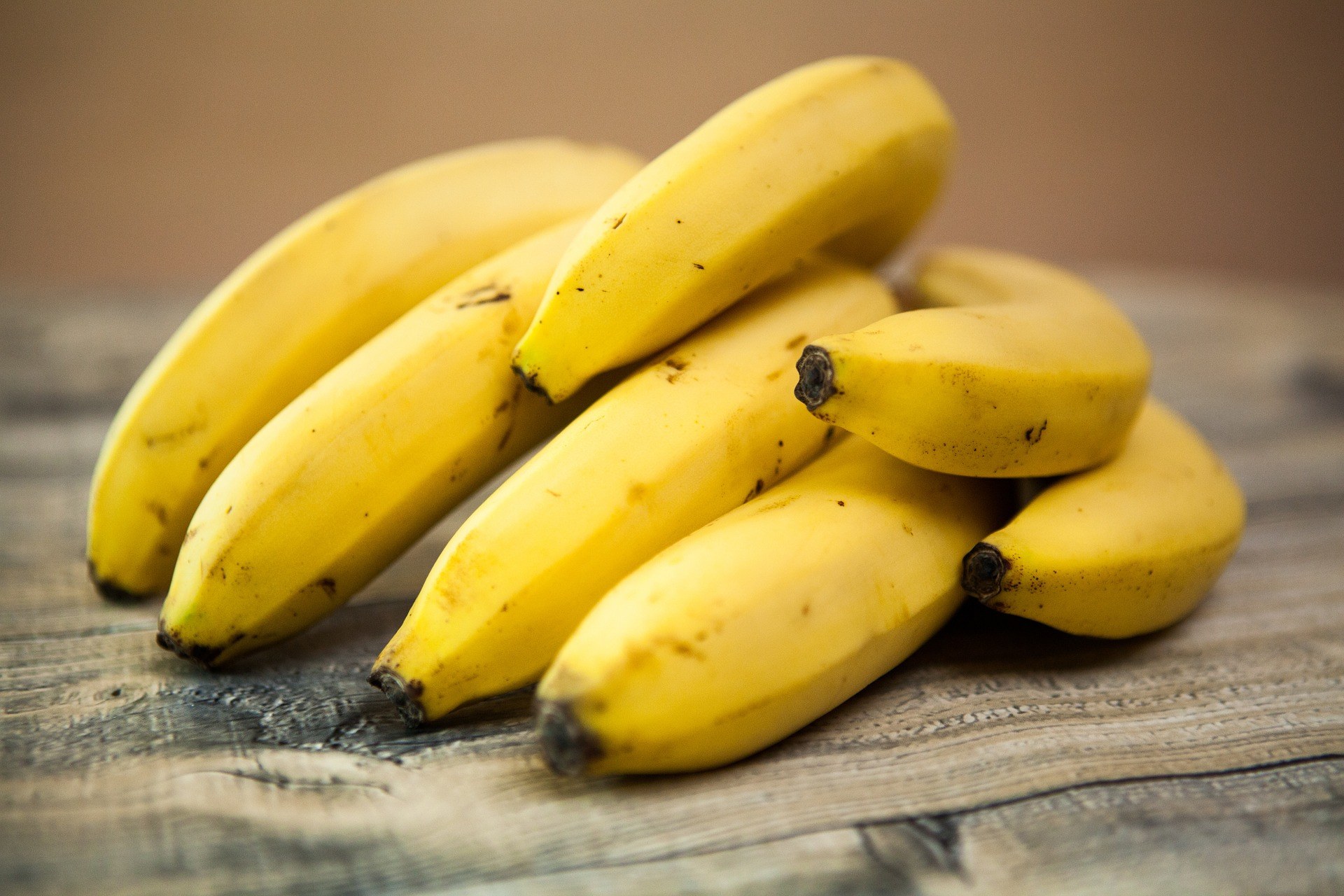 ≡ 10 Foods To Help Reduce Bloating Brain Berries