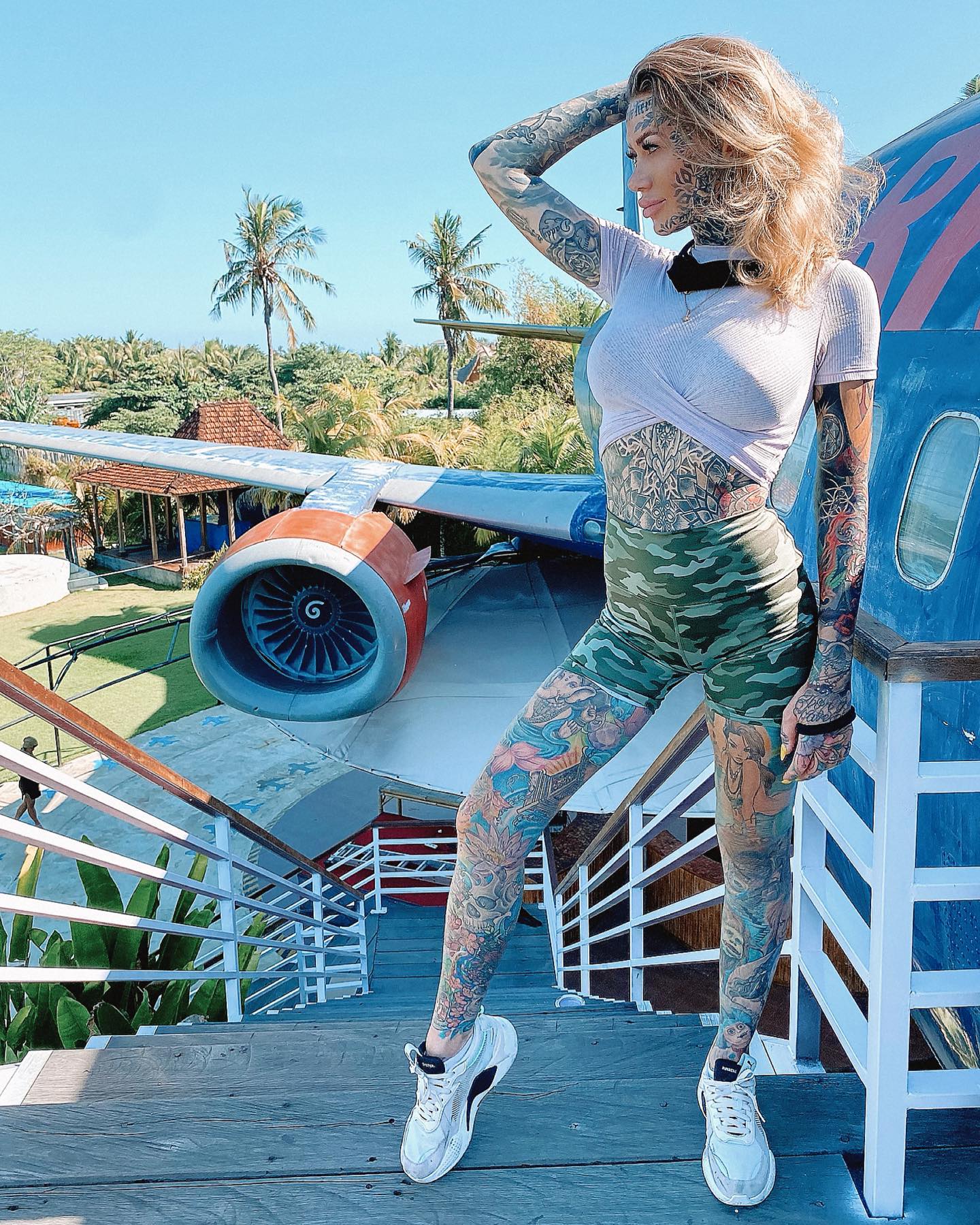 Conheça Becky Holt A Mulher Mais Tatuada Do Reino Unido