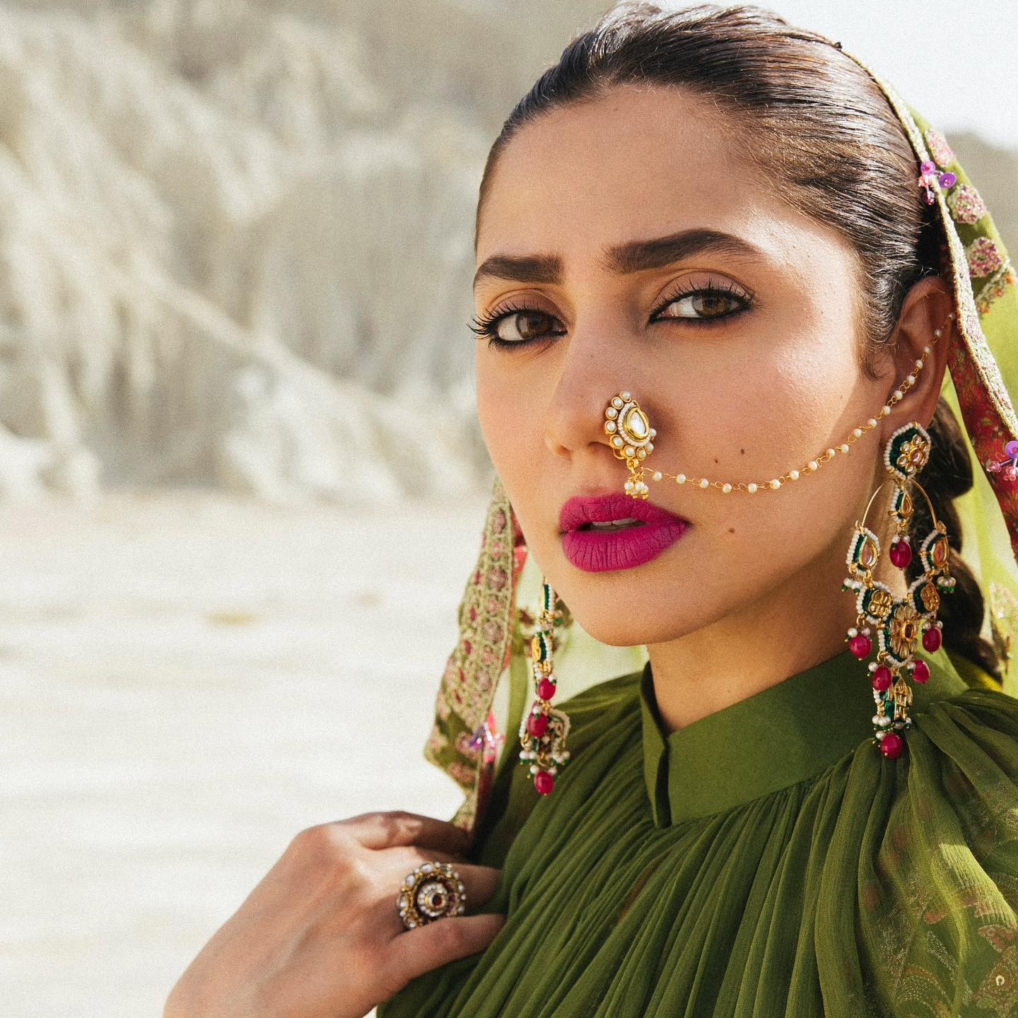 ≡ Top 10 Most Gorgeous Muslim Women in The World Brain Berries