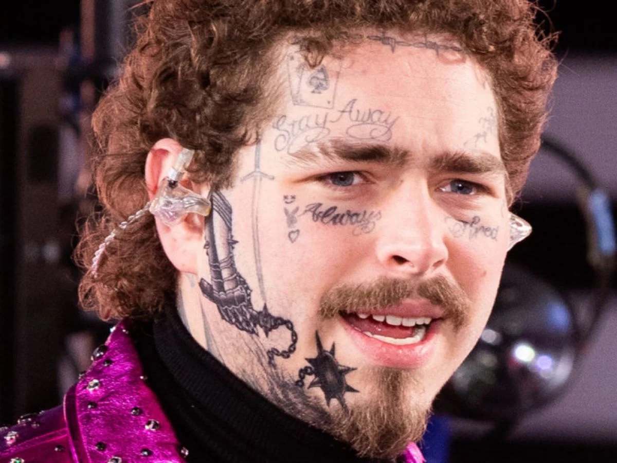 10 Bold Celebrities Who Decorated Their Faces With Tattoos