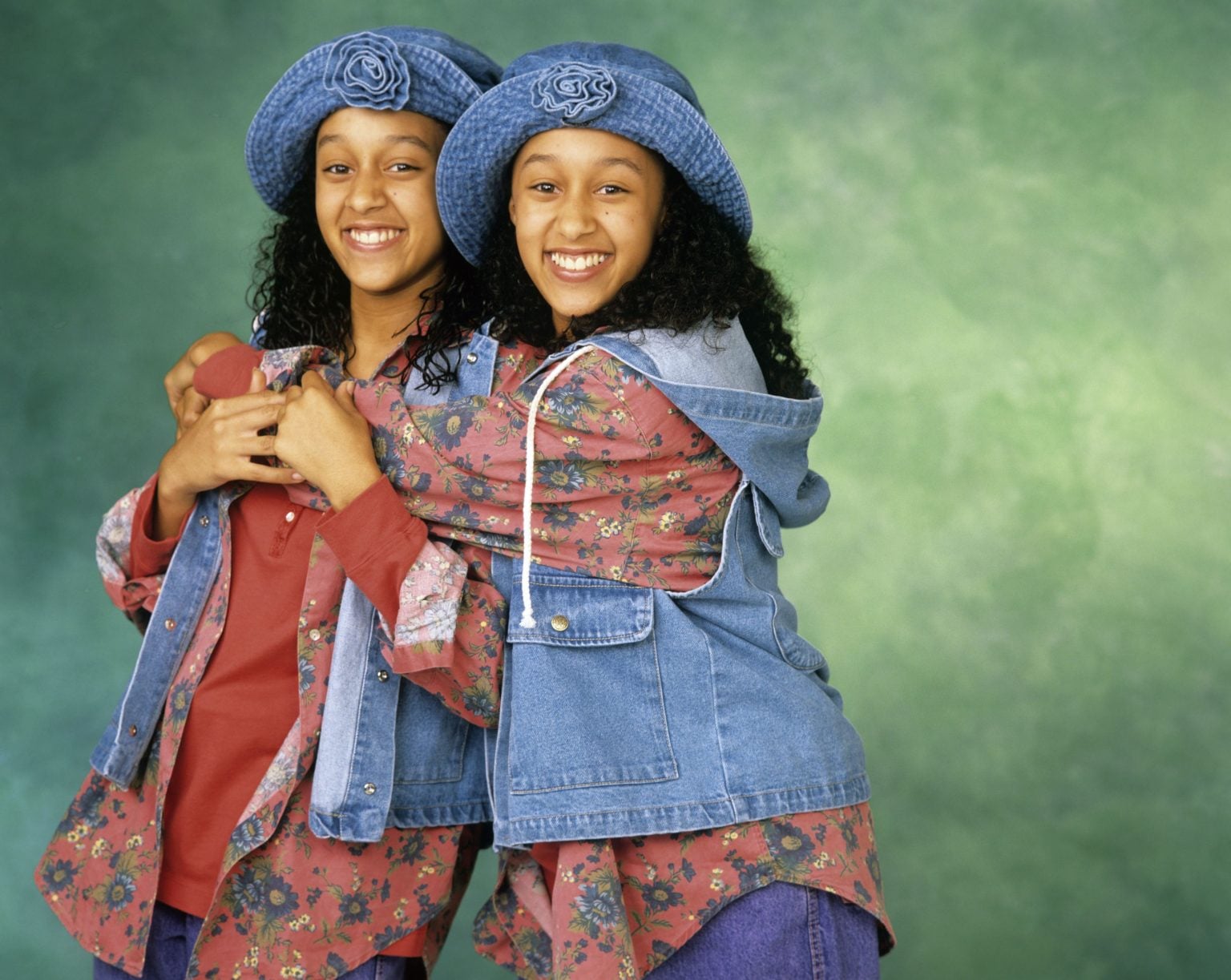 Tia and Tamera Mowry: Behind the Scenes of Their Picture-Perfect Lives